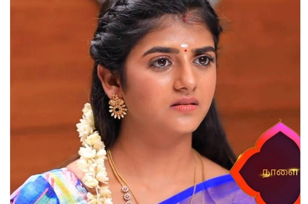 Eeramana Rojave 2: Kavya to impress Parthiban? - JustShowBiz