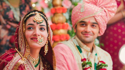 Yeh Hai Chahatein: Arjun, Kashvi's honeymoon surprise for Samrat, Nayan - JustShowBiz