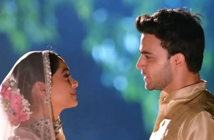 Kumkum Bhagya: Prachi, Ranbir's mesmerizing wedding night with a knock ...