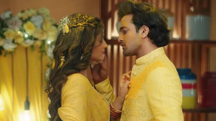 Yeh Hai Chahatein: Aditya, Kashvi's haldi ceremony, new villain marks ...