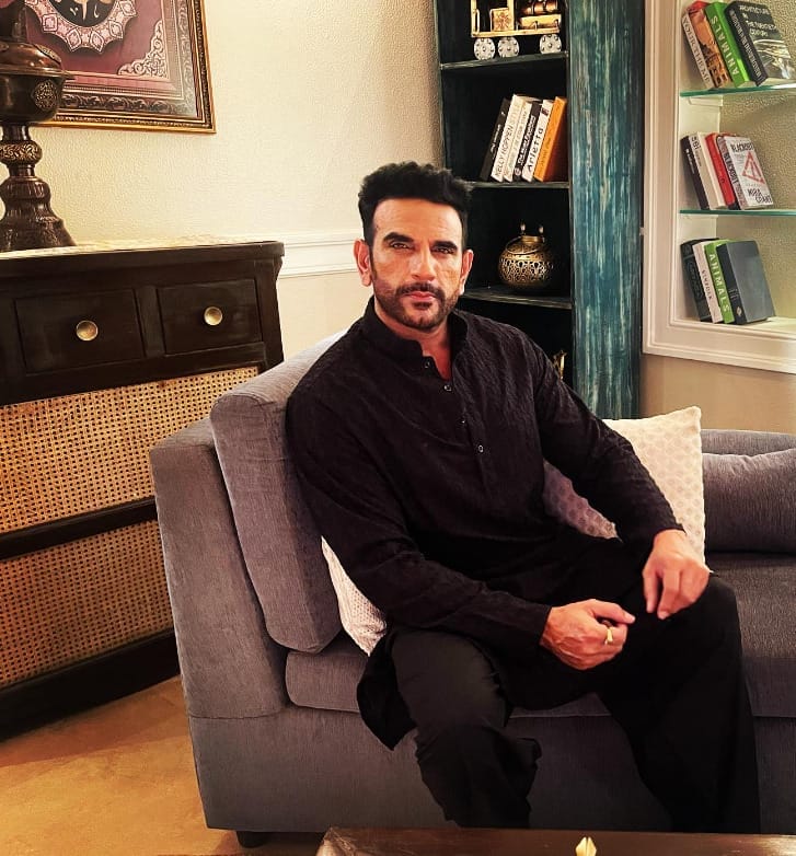 Arav Chowdharry is excited to make a Telegu debut. - JustShowBiz