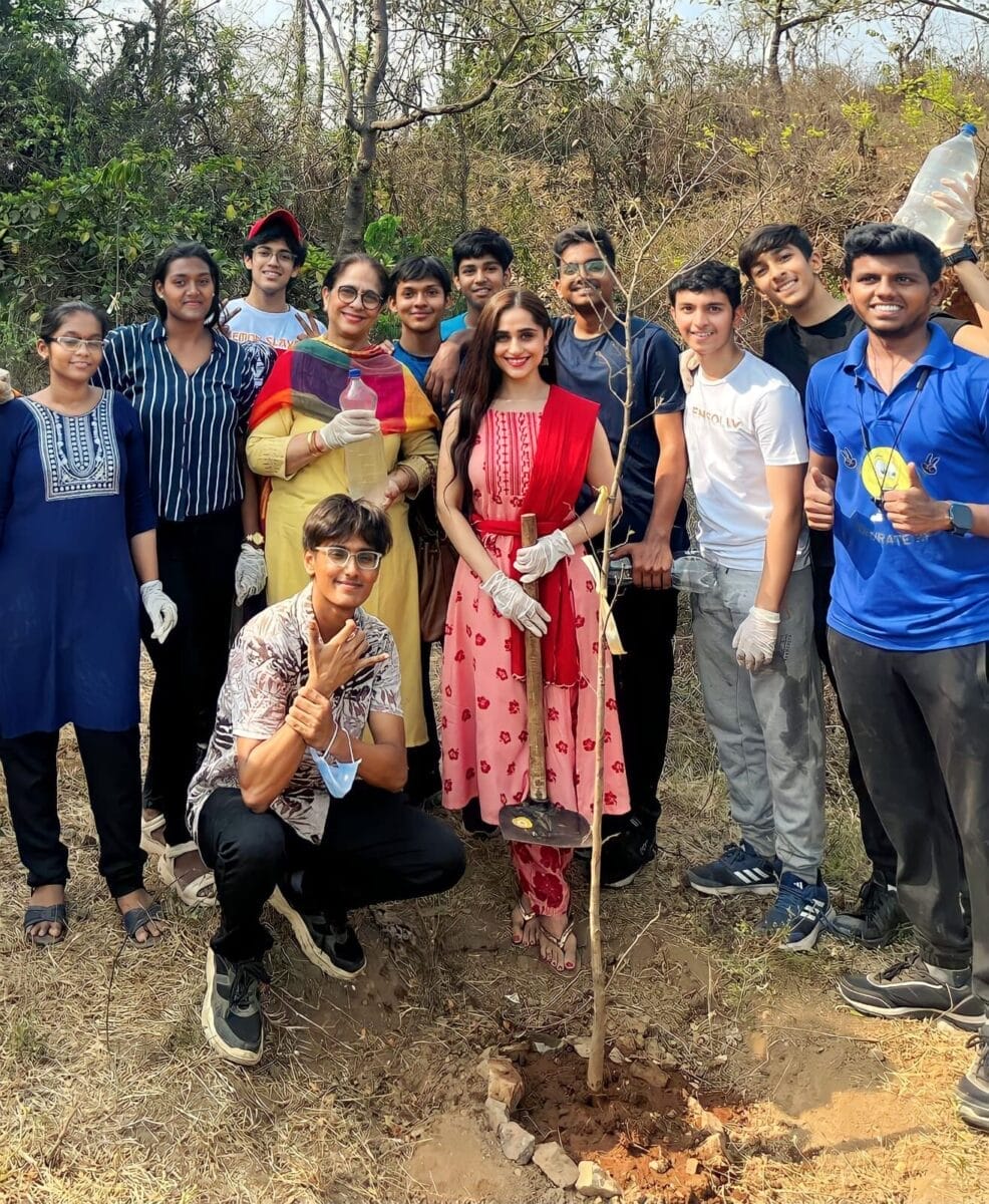 Hunar Hali becomes an environmental activist. - JustShowBiz