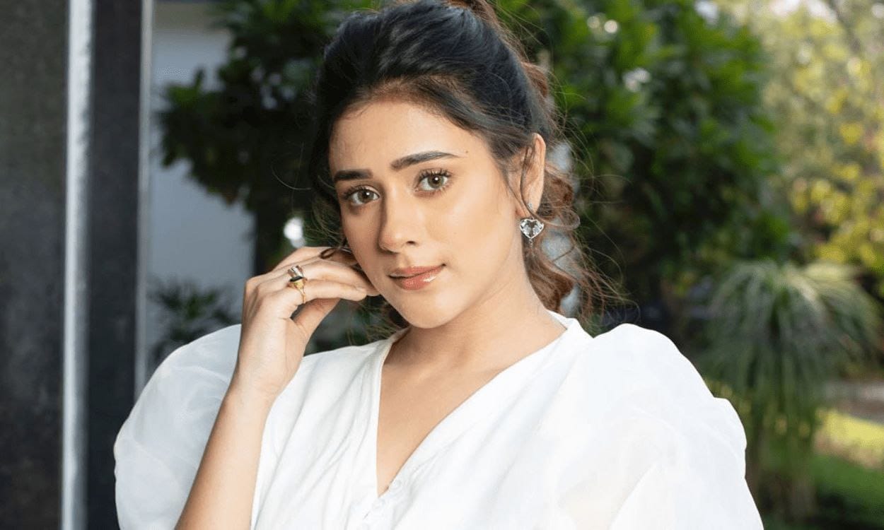 HBD Hiba Nawab’ takes over timelines as fans extend warm birthday greetings to the actress ...